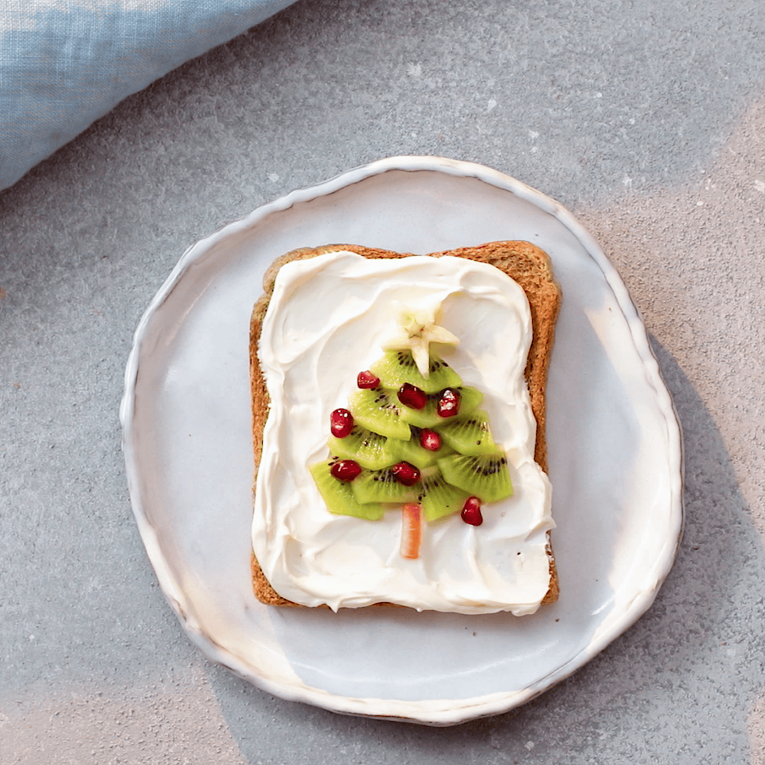 Christmas Tree Toasts | Tastemade
