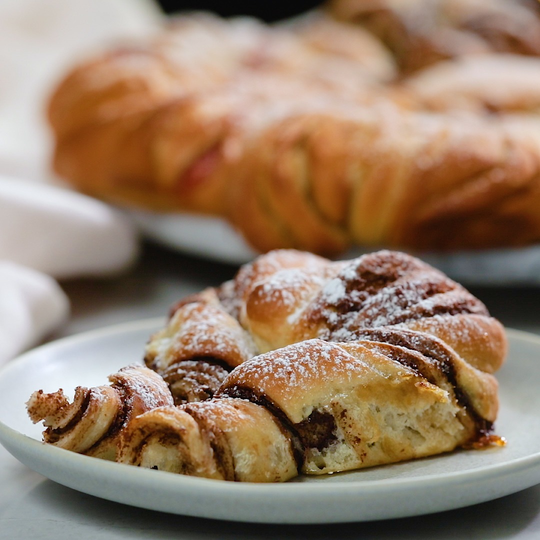 Xmas Star Twisted Bread | Tastemade