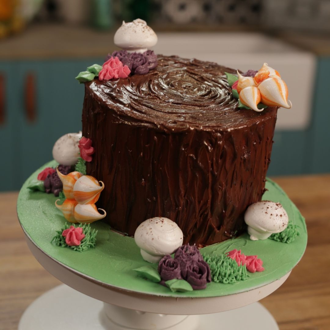 Tree Trunk Cake | Tastemade