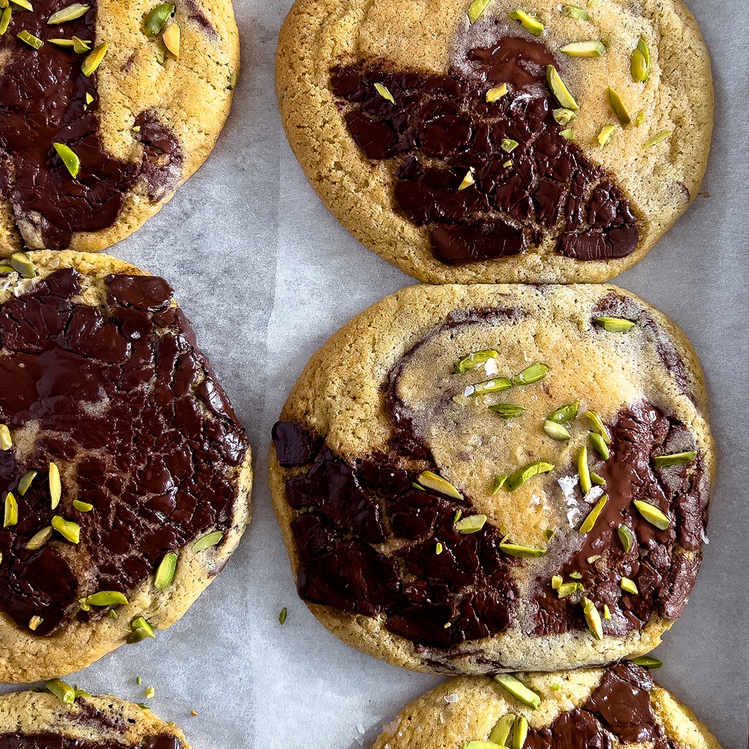 Scott's Pistachio Chocolate Chip Cookie | Tastemade
