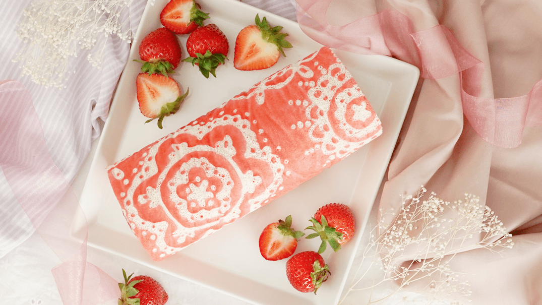 Laced Pattern Roll Cake | Tastemade