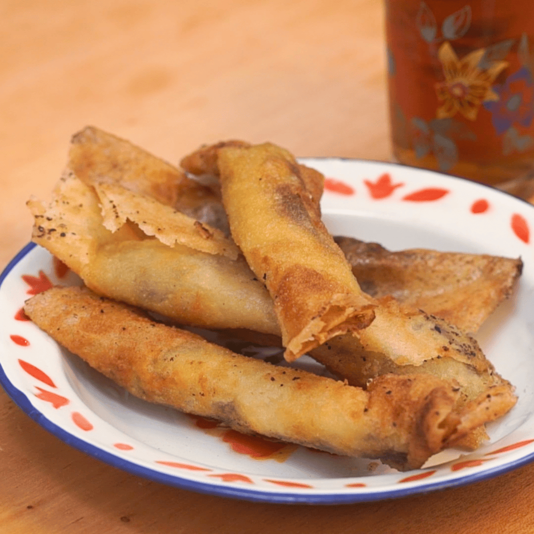 Fried Chocolate Banana Spring Roll | Tastemade