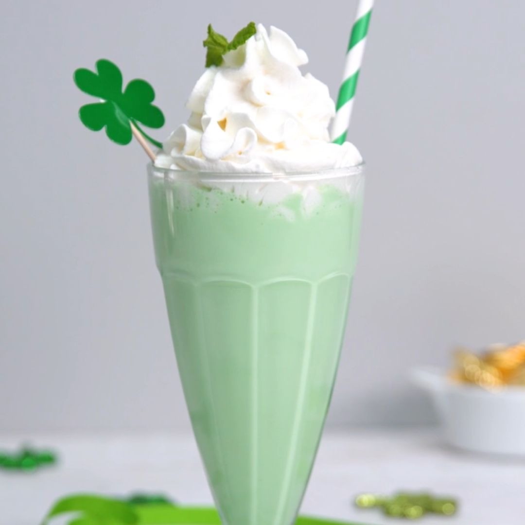 Boozy Shamrock Shake | Tastemade