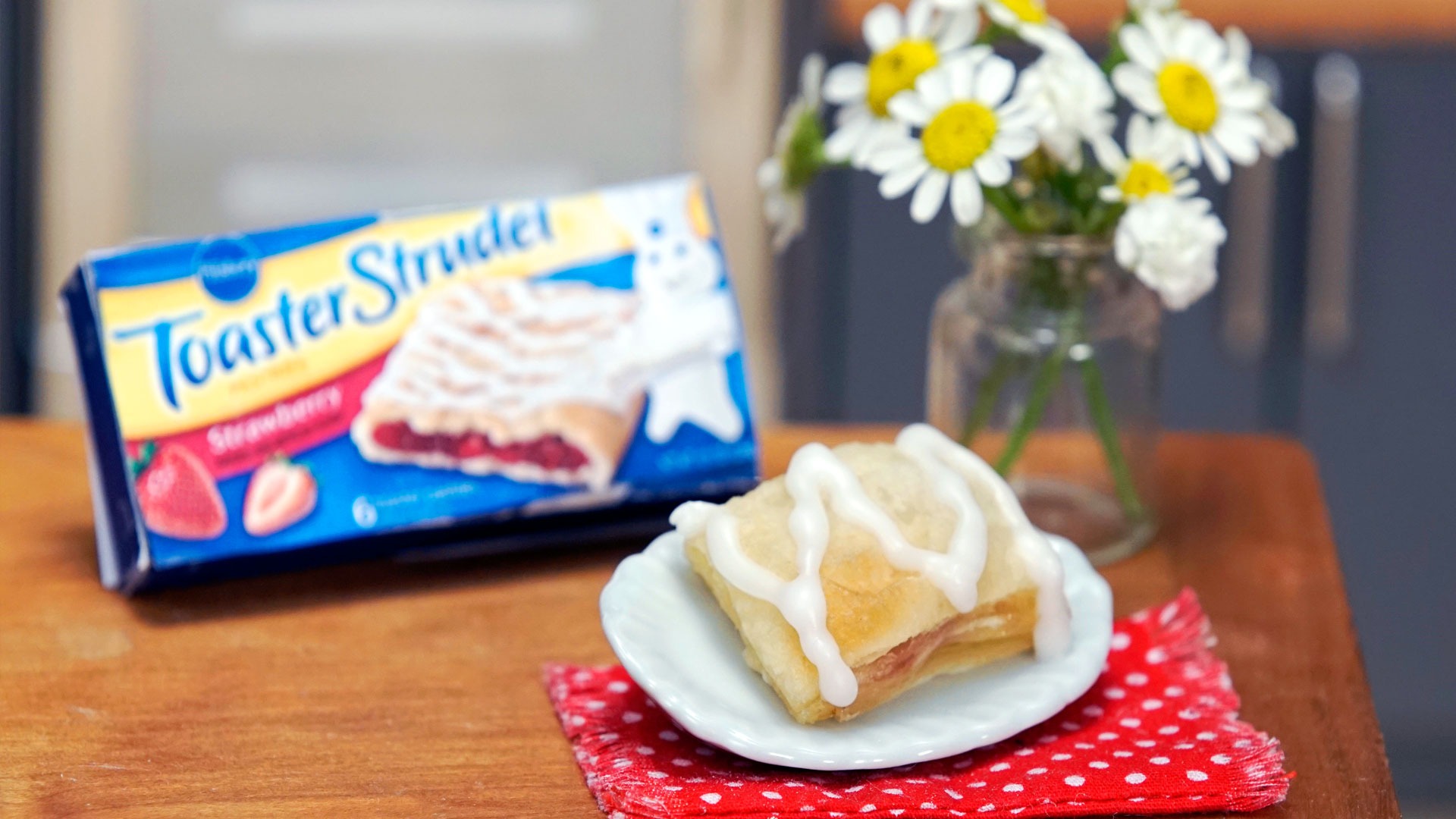 Tiny Toaster Strudel | Tastemade