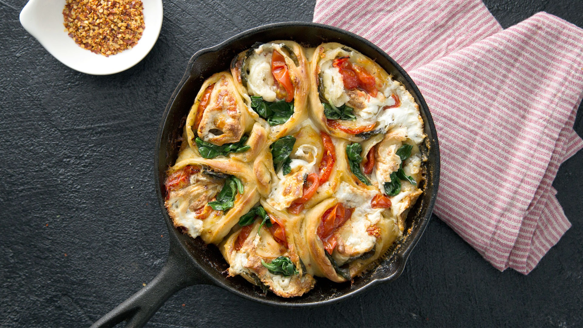 Caprese Pizza Rolls | Tastemade