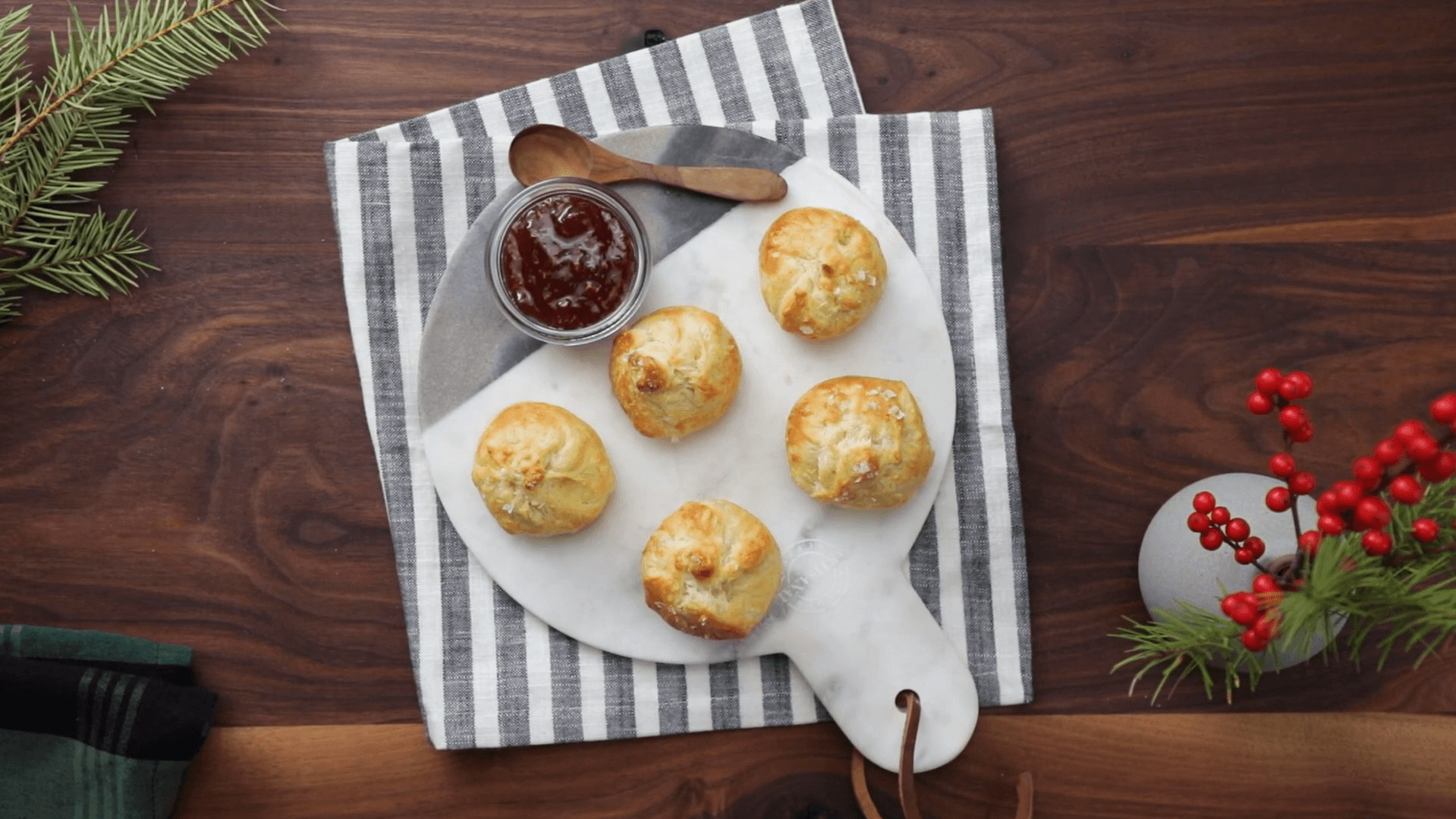 Mini Brie en Croute | Tastemade