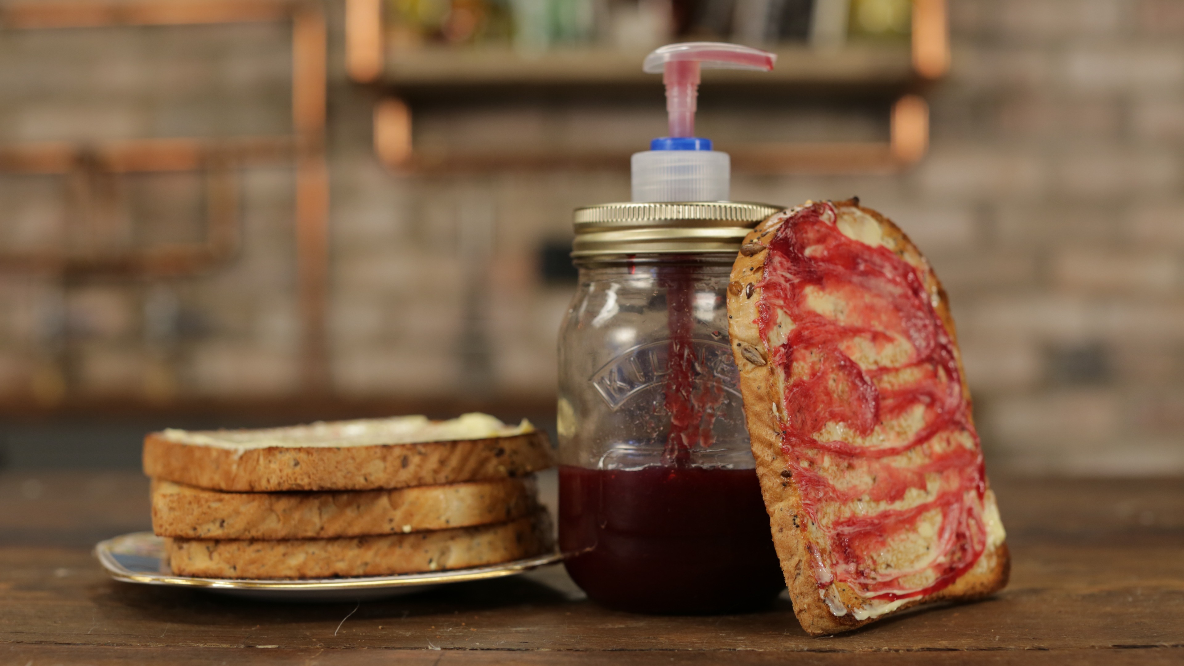 Mason Jar Hacks: Jam Jar Pump | Tastemade