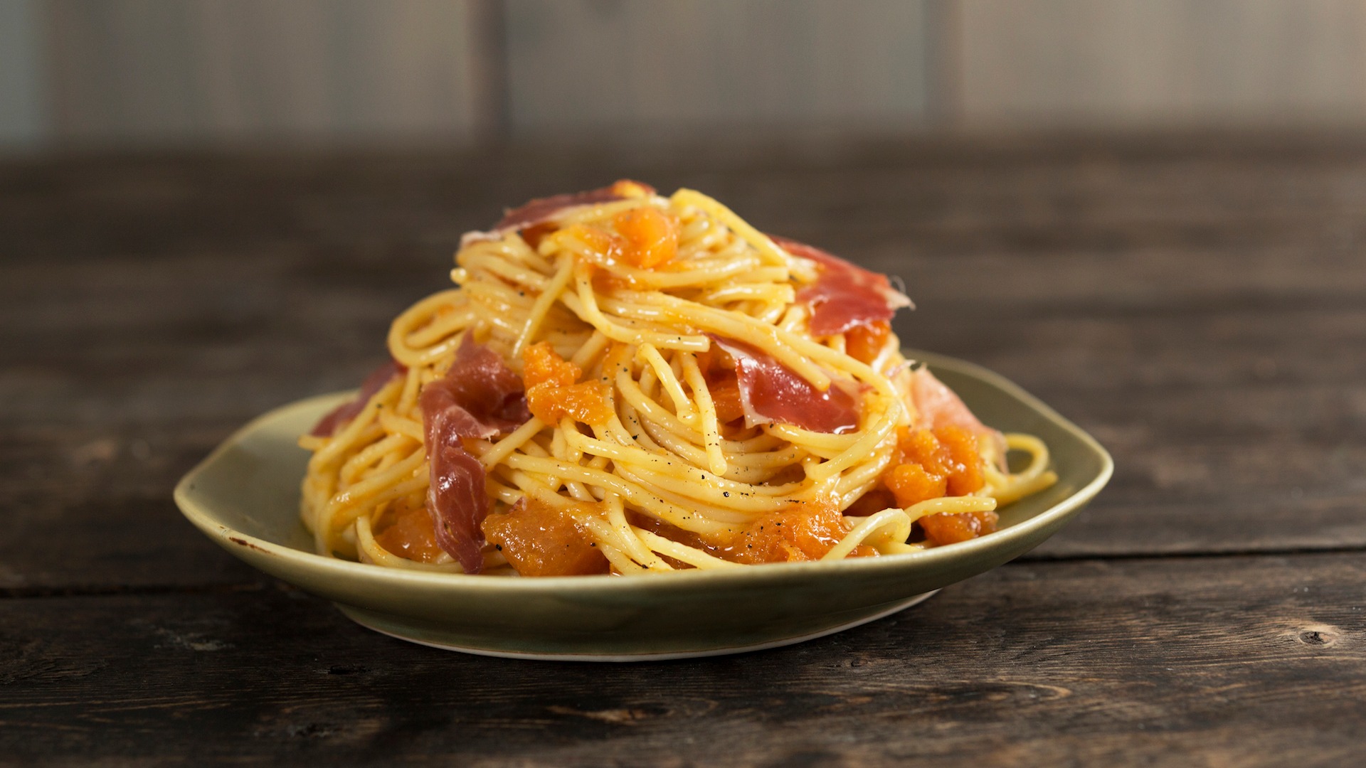 Melon & Prosciutto Spaghetti | Tastemade
