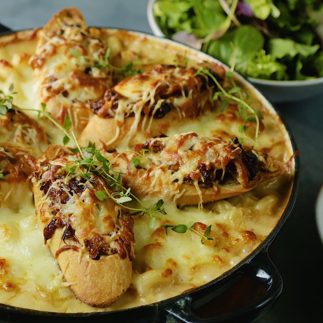 French Onion Mac N Cheese | Tastemade