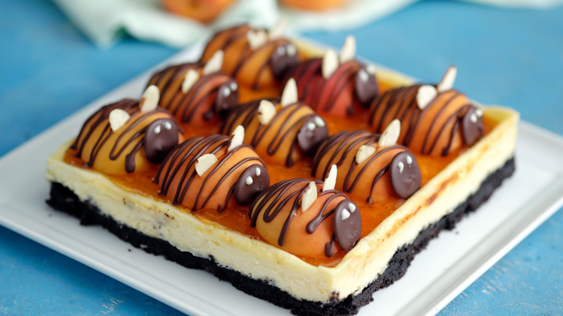 Apricot Bee Cheesecake Bars | Tastemade