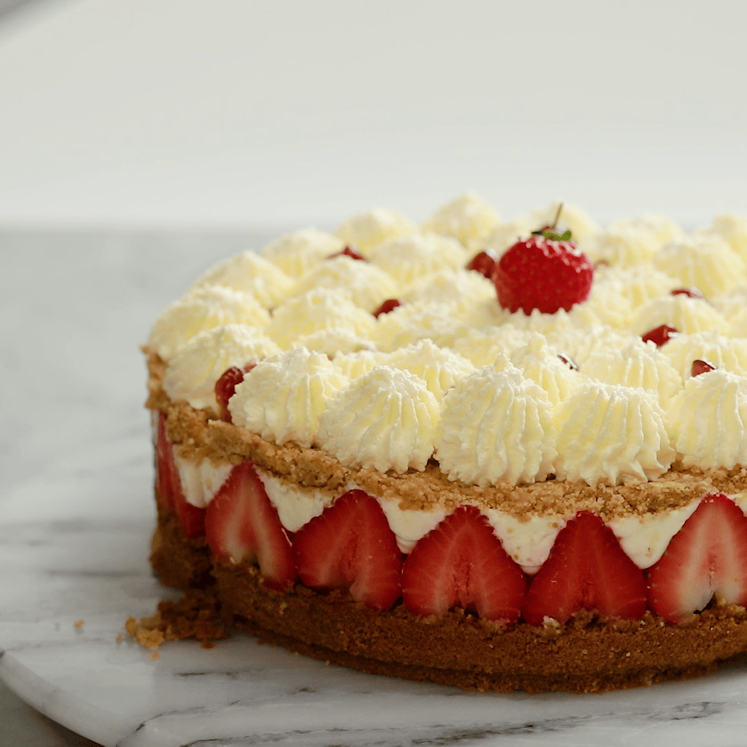 Strawberry and Lemon Cheesecake | Tastemade Strawberry and Lemon Cheesecake | Tastemade