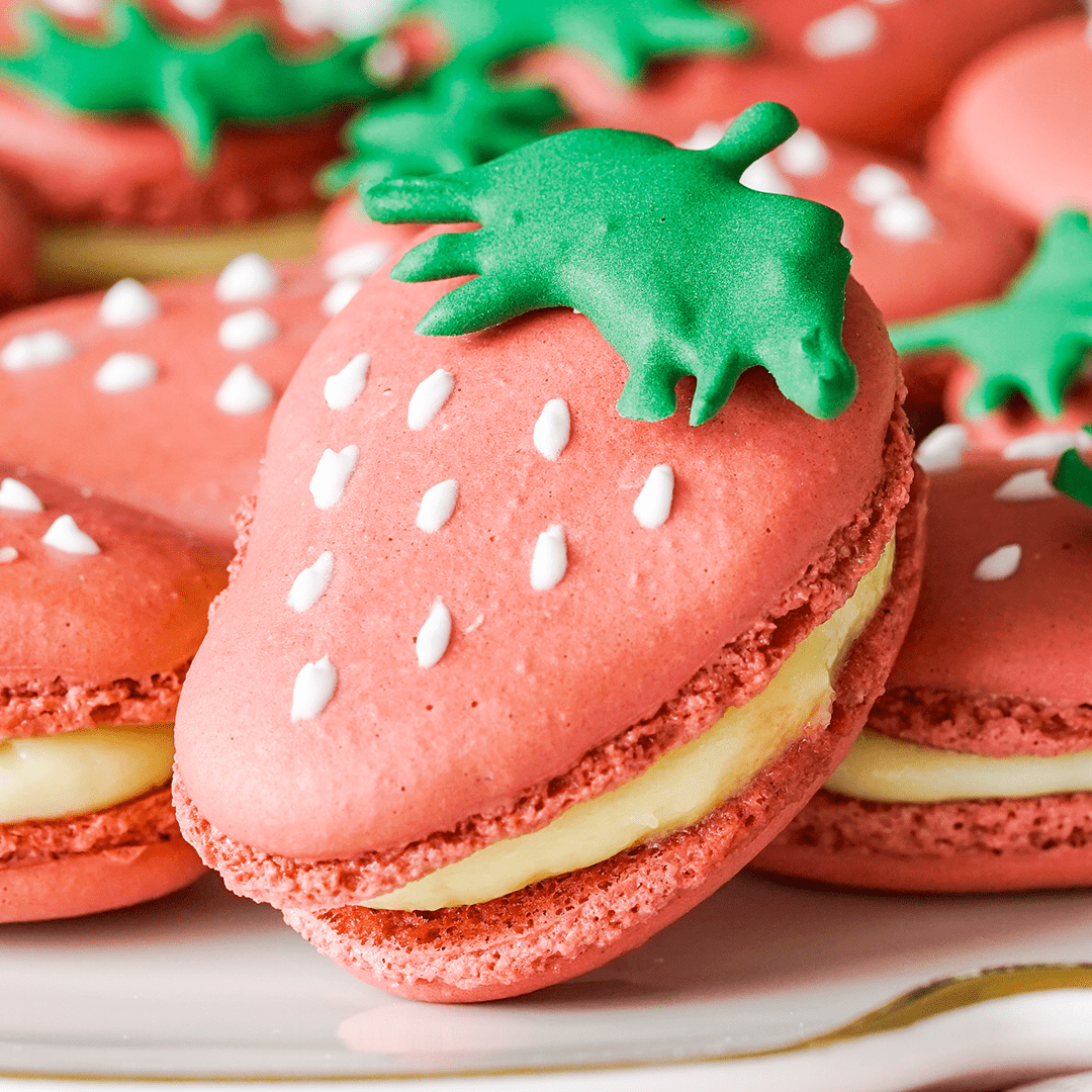 Strawberry Macaron