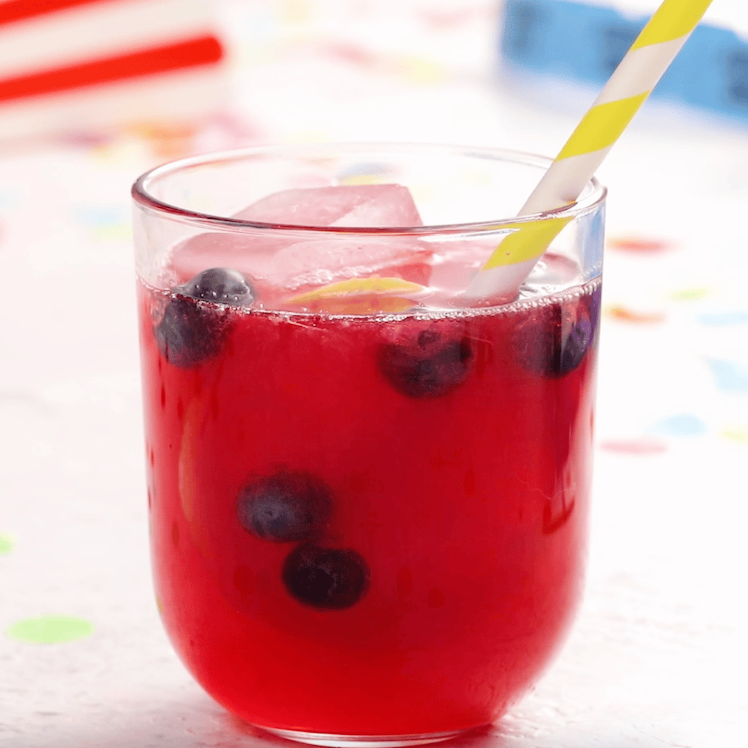 Ducky and Bunny’s Blue(berry) Lemonade | Tastemade