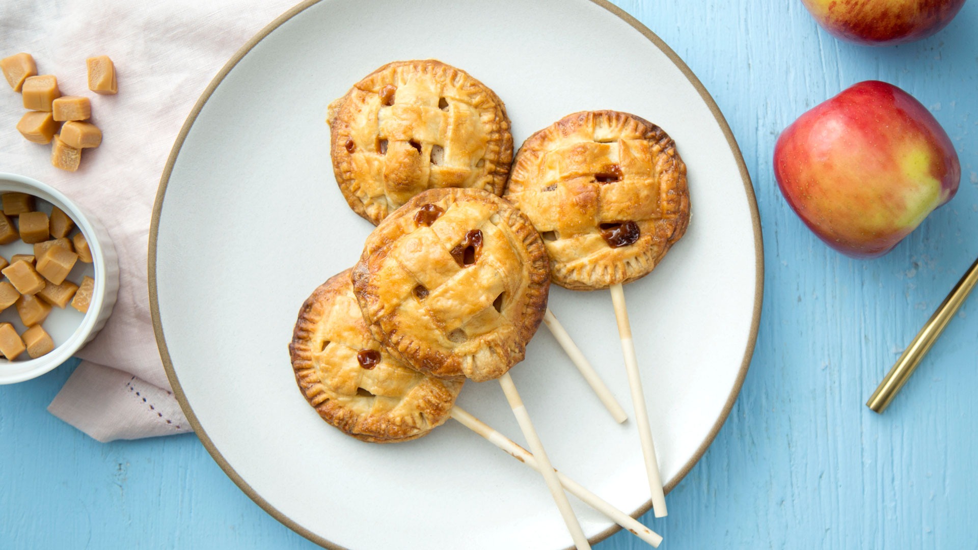 Caramel Apple Pie Pops | Tastemade