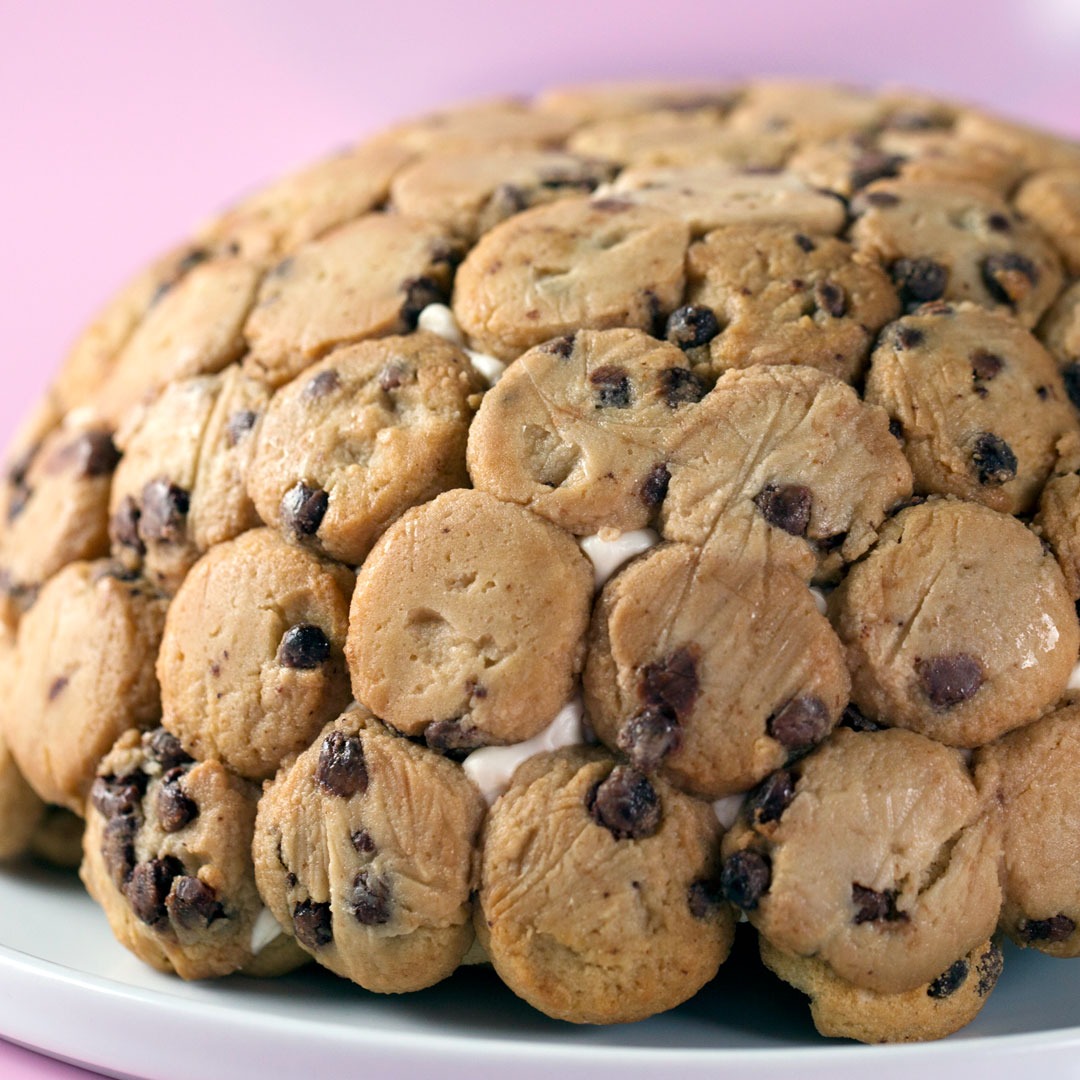No-Bake Cookies And Milk Cake Bomb | Tastemade