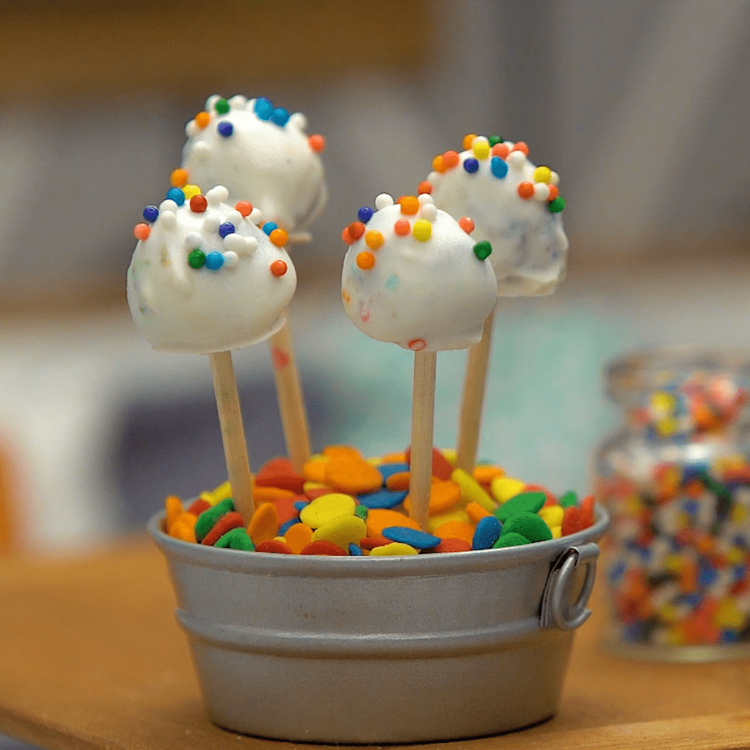 Tiny Kitchen Cake Pops | Tastemade