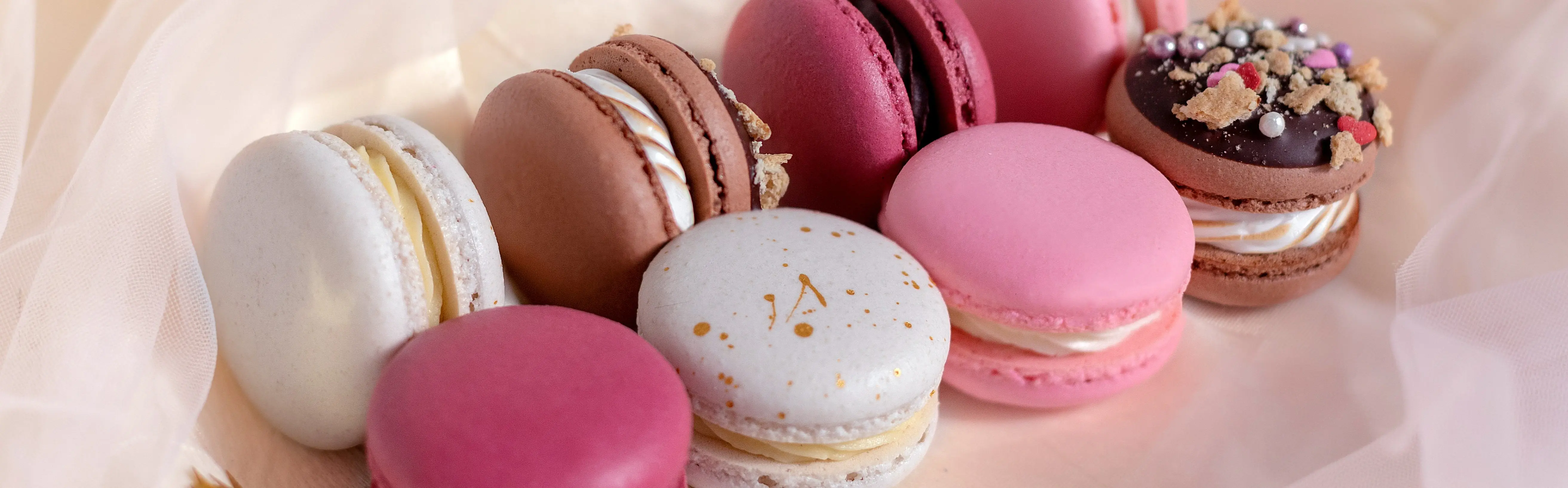 Jules // Macaron Barbie // Petite Meringue | Tastemade