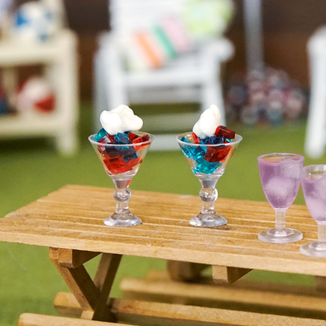Tiny Color Changing Lemonade | Tastemade
