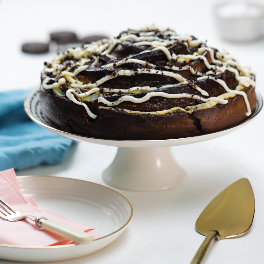 Giant Oreo Roll | Tastemade