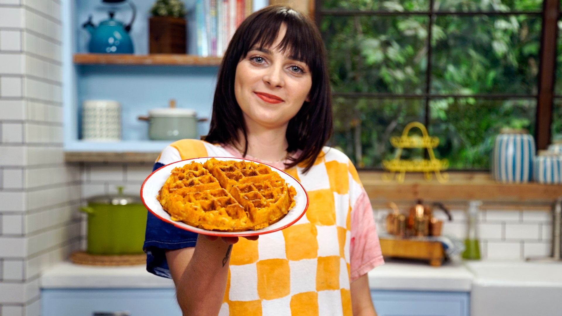 Mac and Cheese Waffle | Tastemade