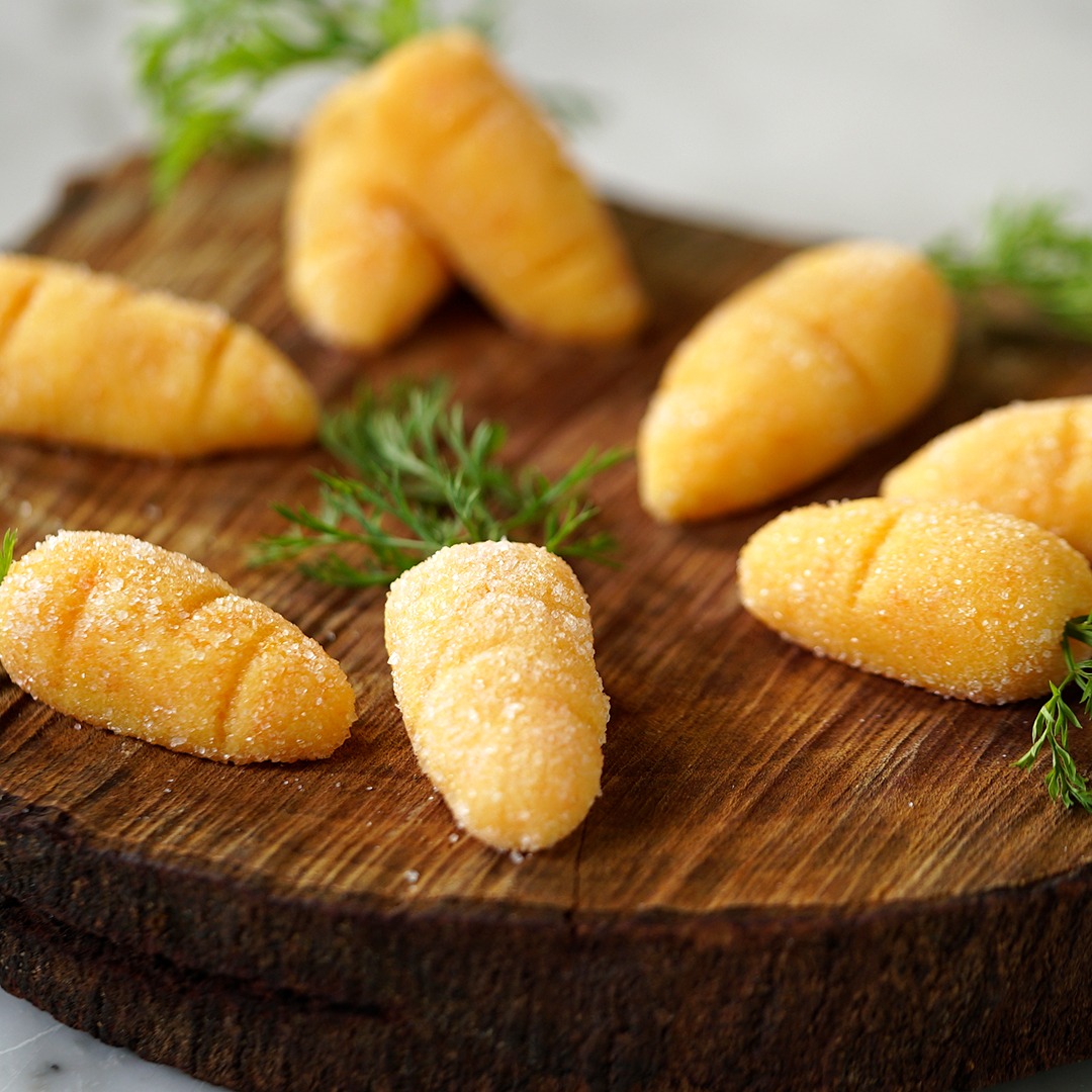 Mini-Carrot Carrot Cakes | Tastemade